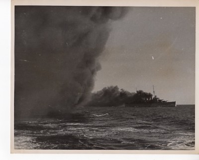 Original Press Photo WW2 British Cruiser smoke screen during exercises ...