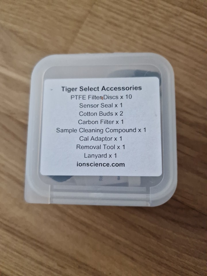 ION Science Phocheck Tiger Handheld VOC Gas Detector with accessories ...