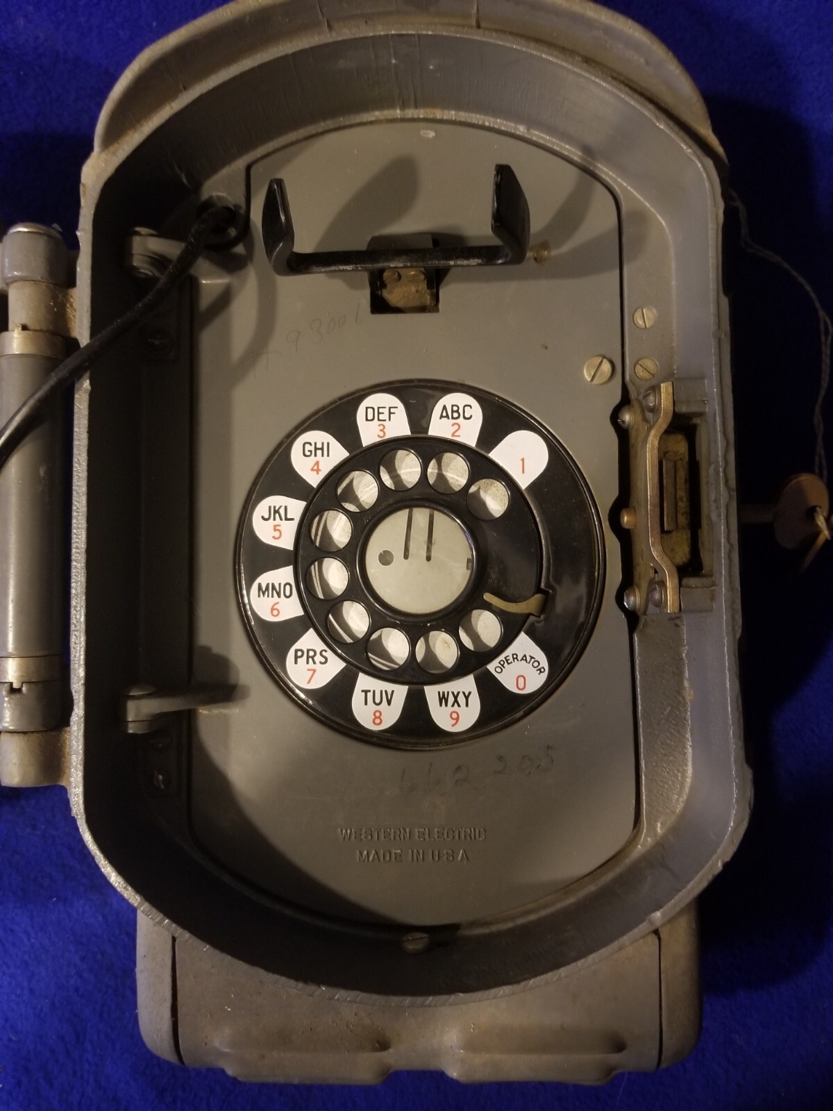 Vintage Rare Bell System Telephone Call Box Pole Phone With keys | eBay