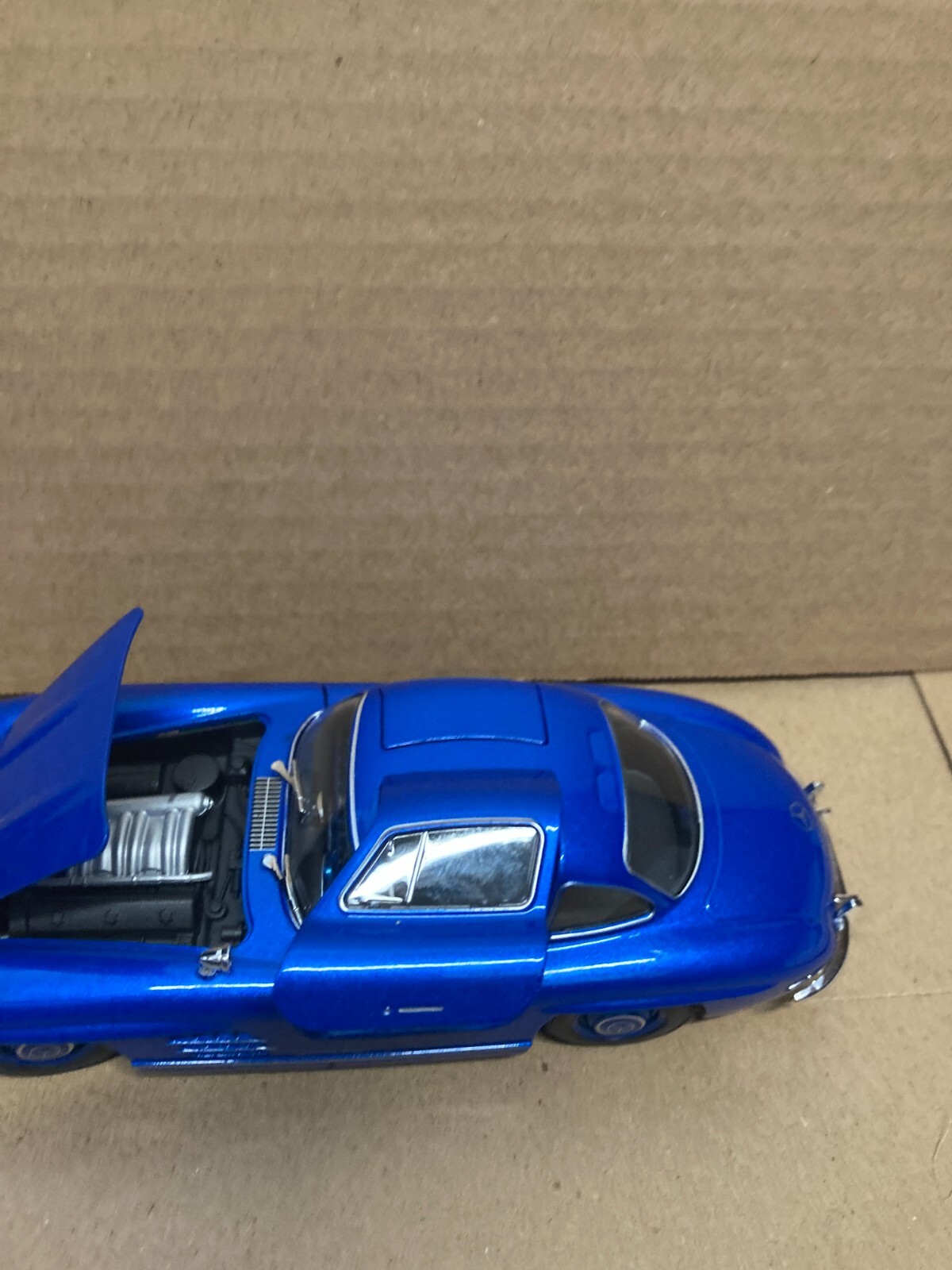 1:24 Welly Mercedes-Benz 300SL NOTE: No Original Box / New Boxing for ...