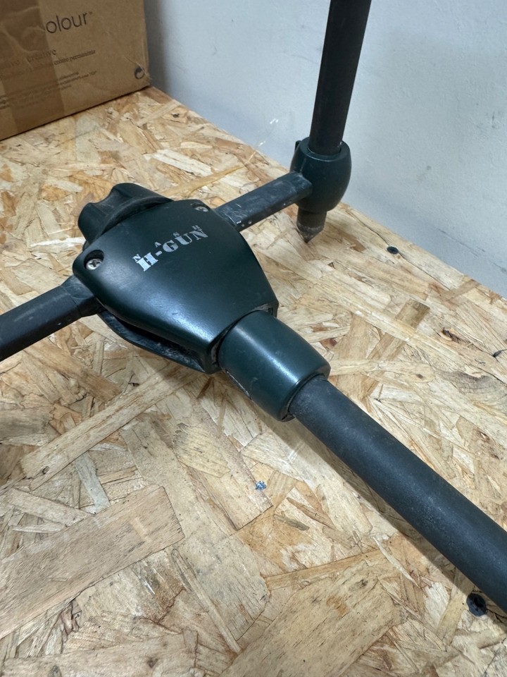 CARP COARSE FISHING TACKLE - NASH H-GUN 2 ROD POD WITH BAG | eBay UK