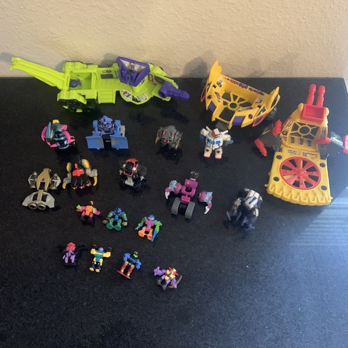 Micro-machines Z-Bots Lot - 16 figures and 2 bases | eBay