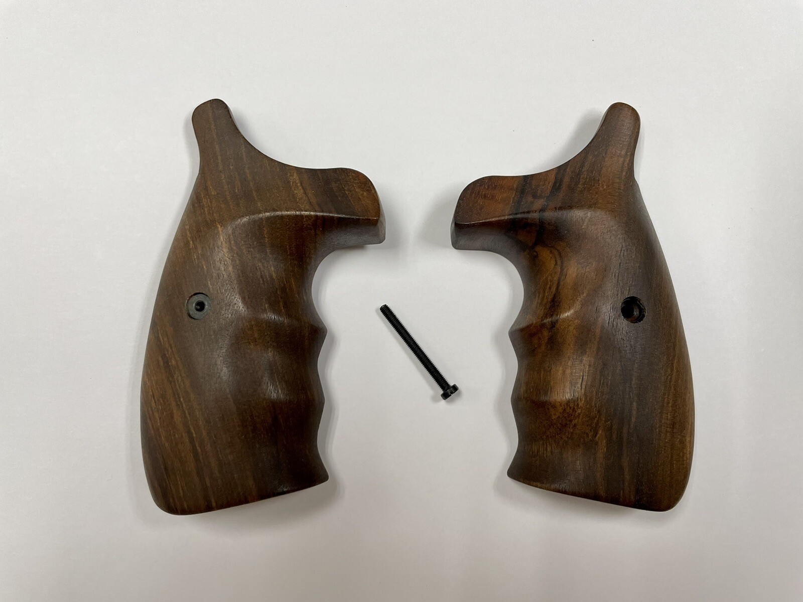 S&W N FRAMES ANATOMICAL GRIPS ROUND BUTT w/ grip screw for round grip ...