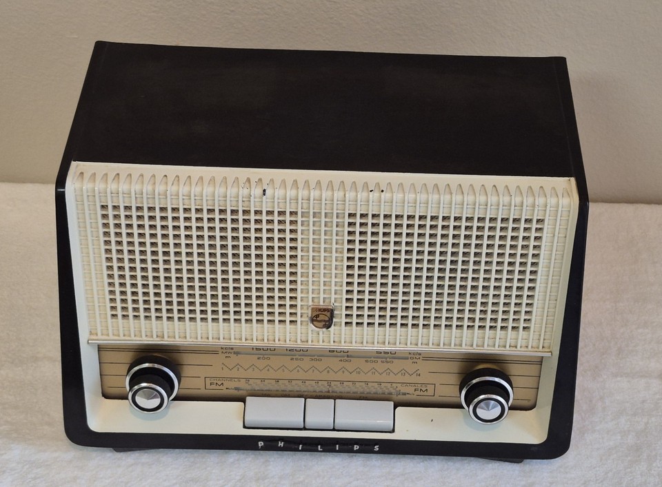 Vintage Radion Philips AM FM RADIO B2X-78U 02 rare model Grundig ...