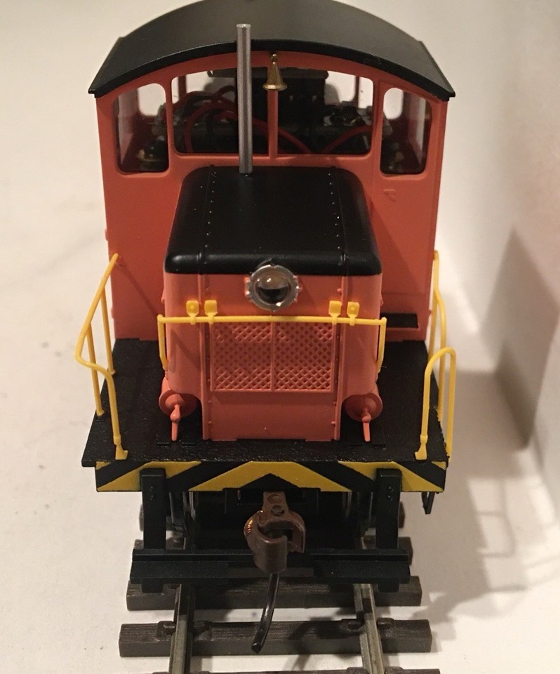 HO Athearn RTR 89560 Orange EMD Model 40 Switcher Diesel Locomotive | eBay