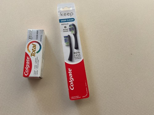 Colgate Keep Deep Clean (2) Manual Toothbrush Replaceable Heads ...