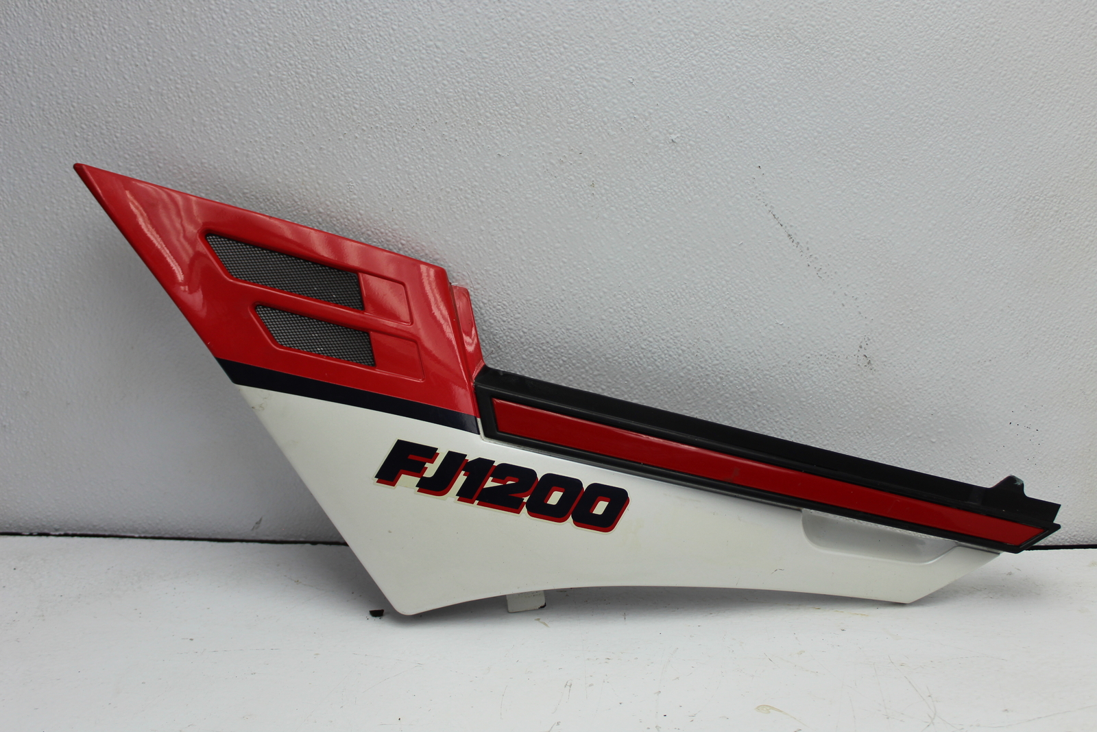 1986 YAMAHA FJ1200 LEFT SIDE COVER FRAME PANEL FAIRING COWL (YTP133) | eBay