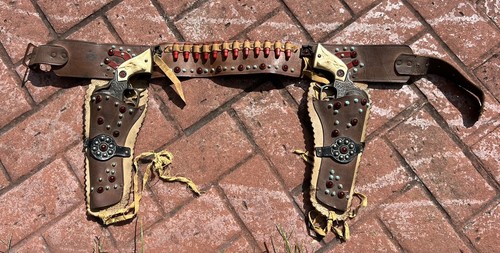 Super Nice Hubley Texan Cowboy Toy Cap Gun Set Turquoise Grips ...