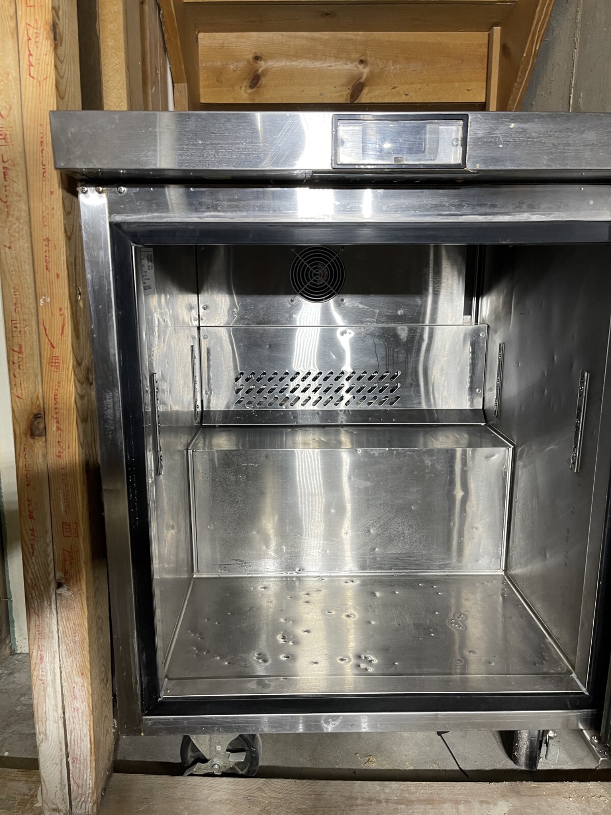 Atosa MGF8405GR 27" One Solid Door Undercounter Freezer 7.15 cu. ft. | eBay