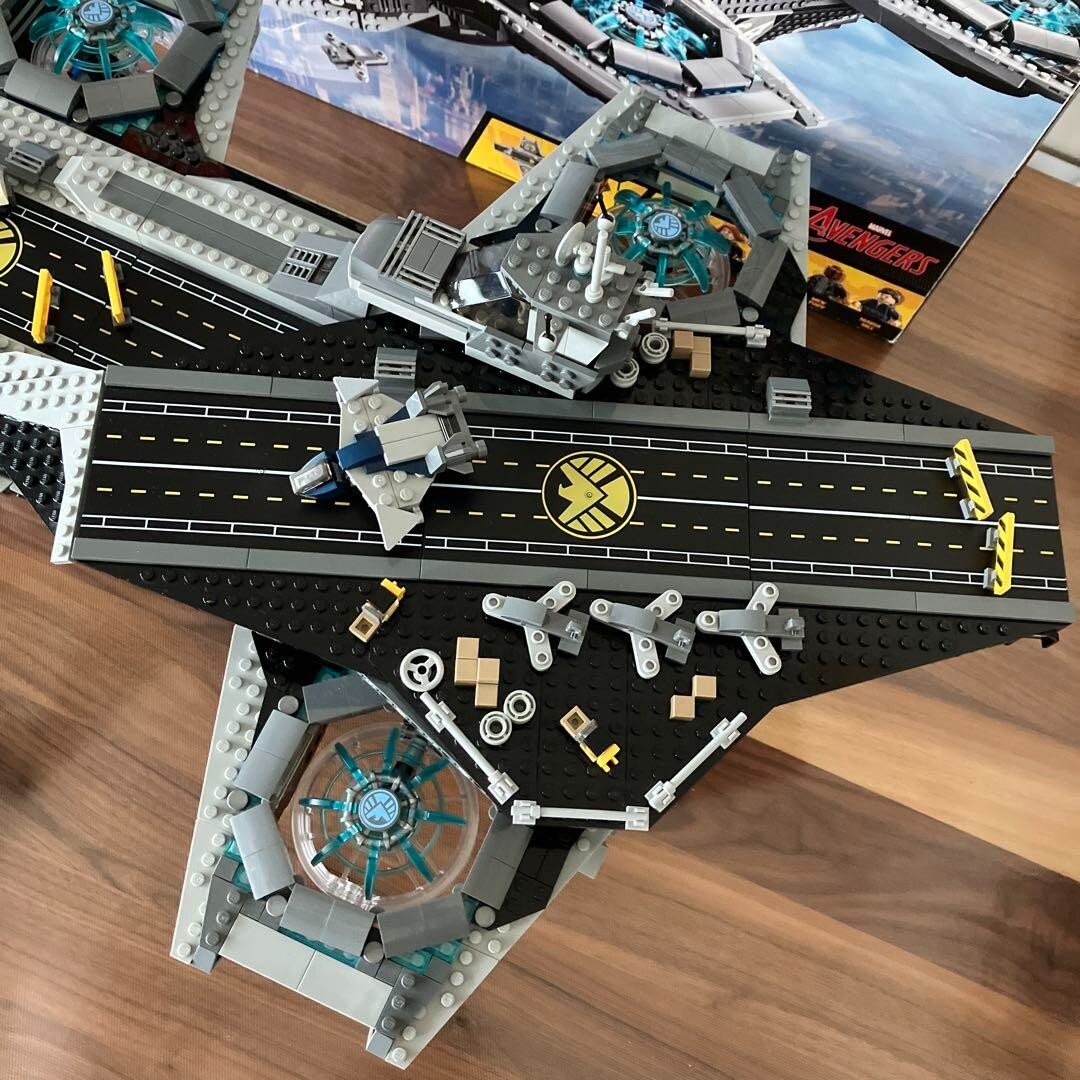 Lego Helicarrier 2015