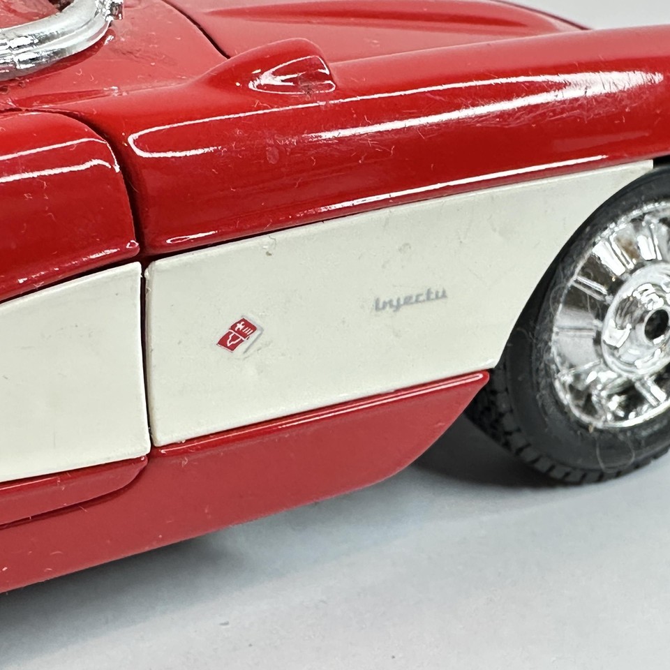 Burago 1/24 1957 Chevrolet Corvette Convertible Diecast Red White Made ...
