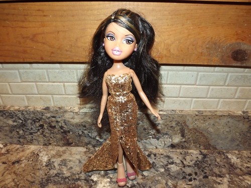 Bratz doll the movie sasha MGA poseable Bratz doll Gold dress | eBay
