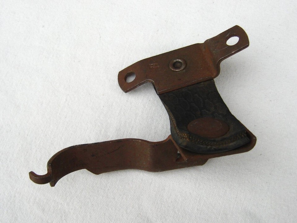 68-72 Chevelle Malibu NOS GM Rear Exhaust Hanger 69 70 71 6-Cylinder M ...