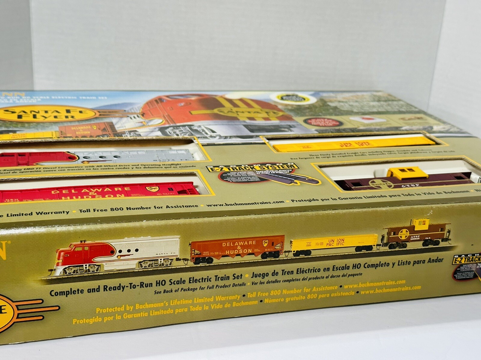 BACHMANN SANTA FE FLYER EZ TRACK HO SCALE RAILROAD TRAIN SET READY TO ...