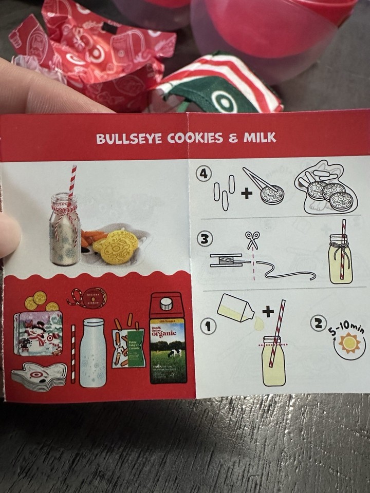 Miniverse TARGET Holiday Christmas Food Favorites bullseye cookies and ...