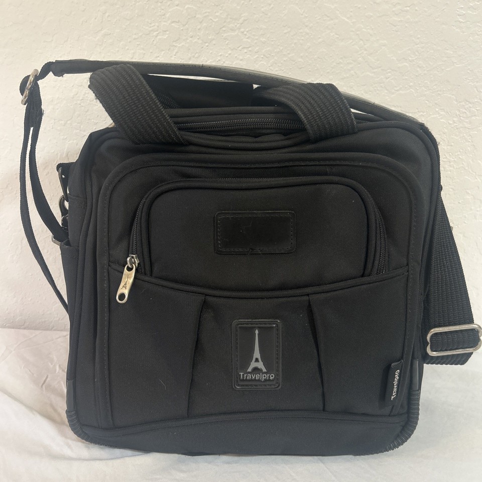 Travelpro Crew 4 Carry-On Duffle Weekender Bag Black Luggage Airplane ...