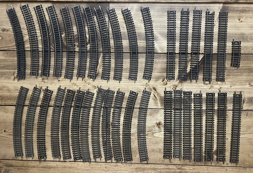 Train Engine Locomotive Lot/5 HO, Hobby Transformer, and 36 Tracks ...