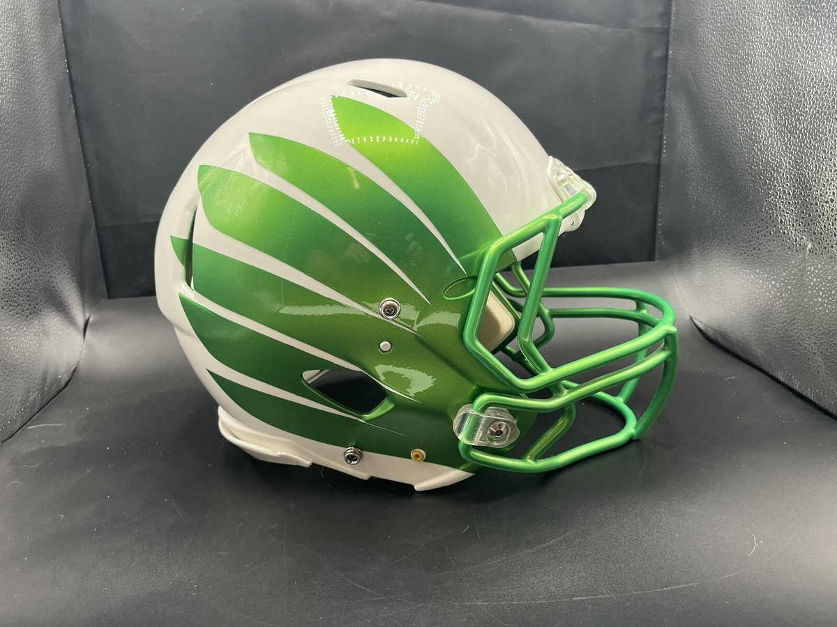 Oregon Ducks Helmet Decals Deondre McKnight على X: "Oregon Ducks