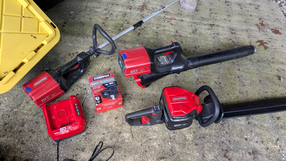 Snapper 60V New Battery, Lawnmower, Hedge Trimmer, Leaf Blower, String ...