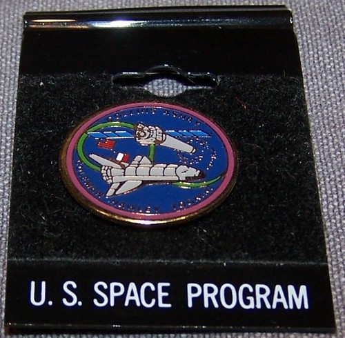 STS-93 Space Shuttle Mission Pin Nasa 7/8" Rnd Collins Ashby Coleman ...