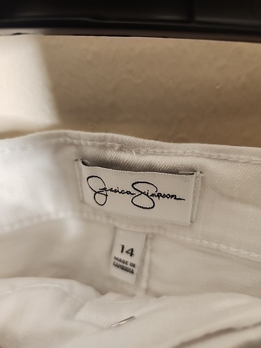 Jessica Simpson Side Slit Short White High Rise Relaxed Fit 5" Inseam ...