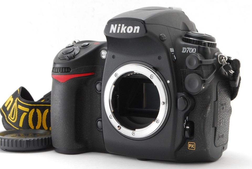 [NEAR MINT in Box ] Nikon D700 12.1 MP Digital SLR DSLR Camera Body ...