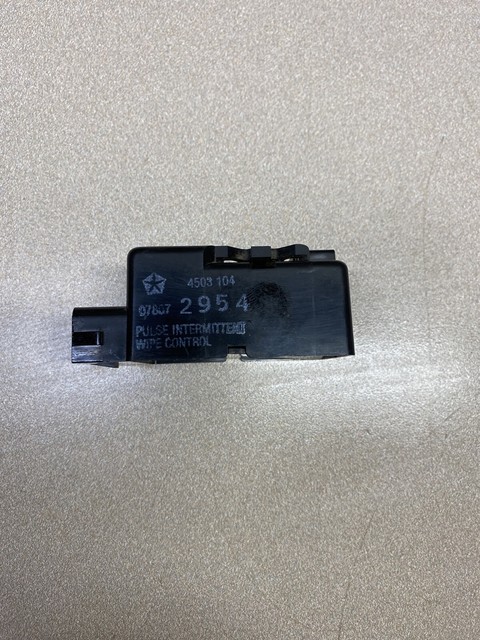 Dodge Ramcharger Dakota D150 PU Intermittent Wiper Relay Control Module ...