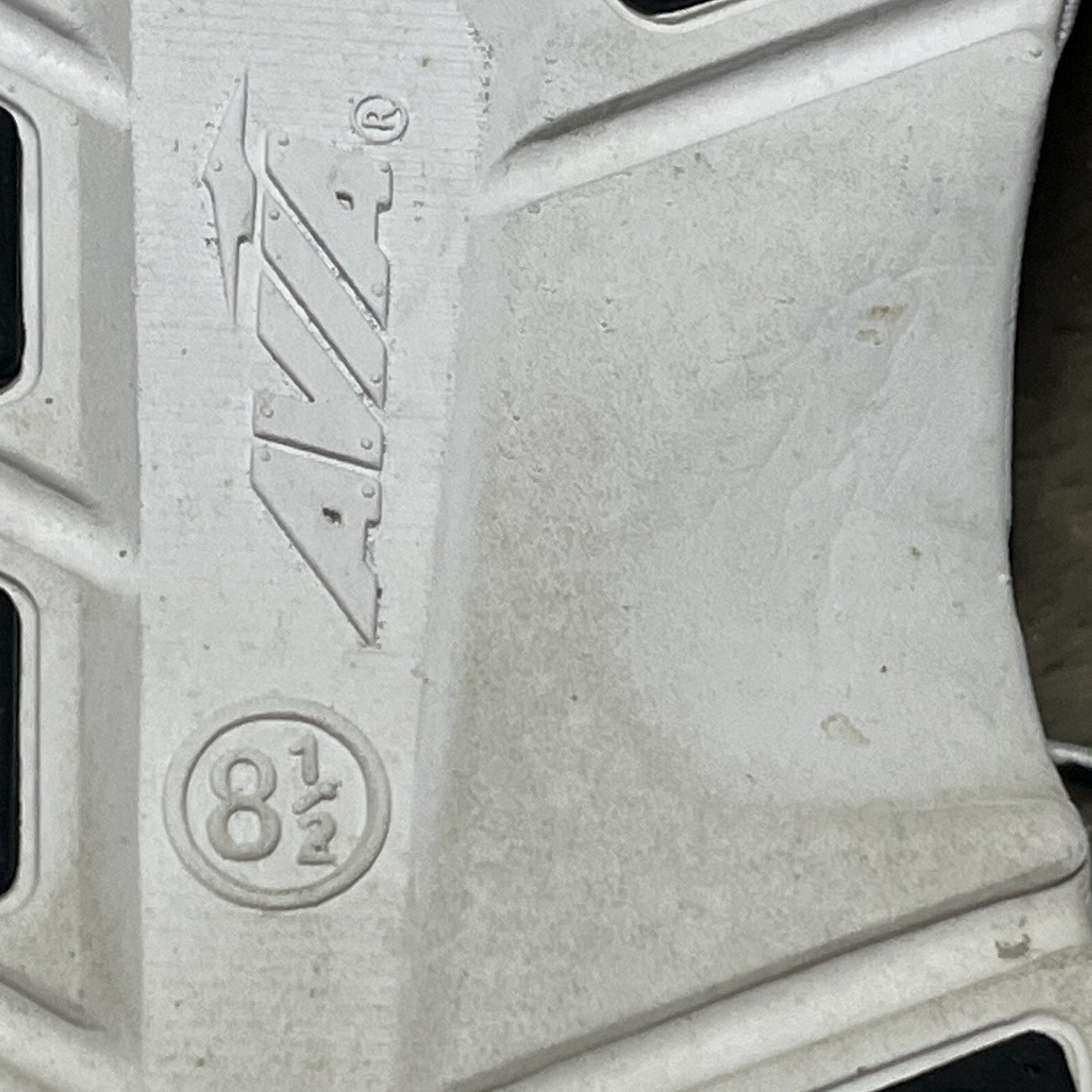 Avia Hightail Black/White Athletic Sneakers Shoes Womens Size 8.5 EUC ...