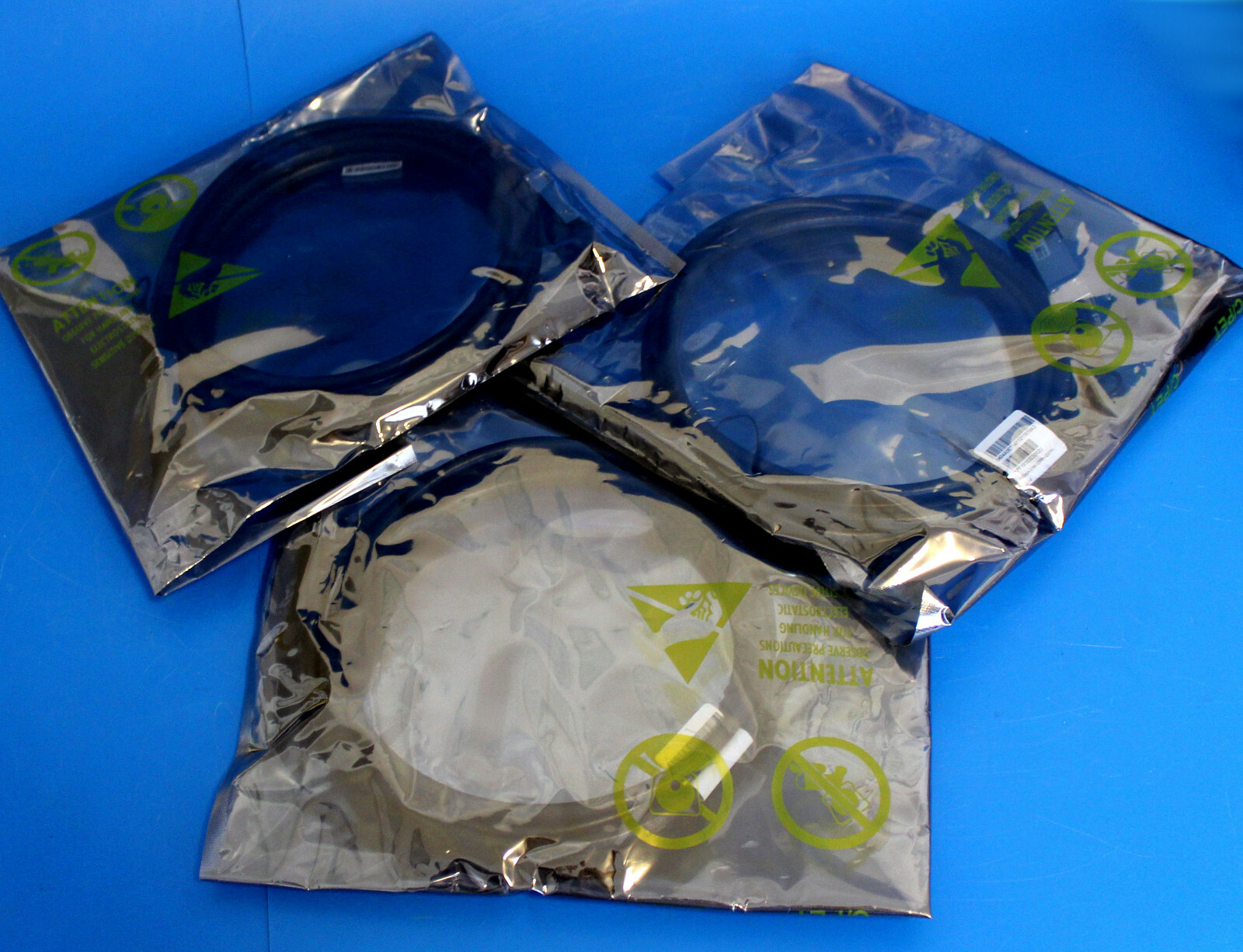 LOT 3 HPE FlexNetwork X240 40G QSFP+ QSFP+ 3m Direct Attach Copper ...