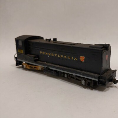 Custom HO Athearn Pennsylvania Baldwin S12 Diesel Switcher Locomotive ...