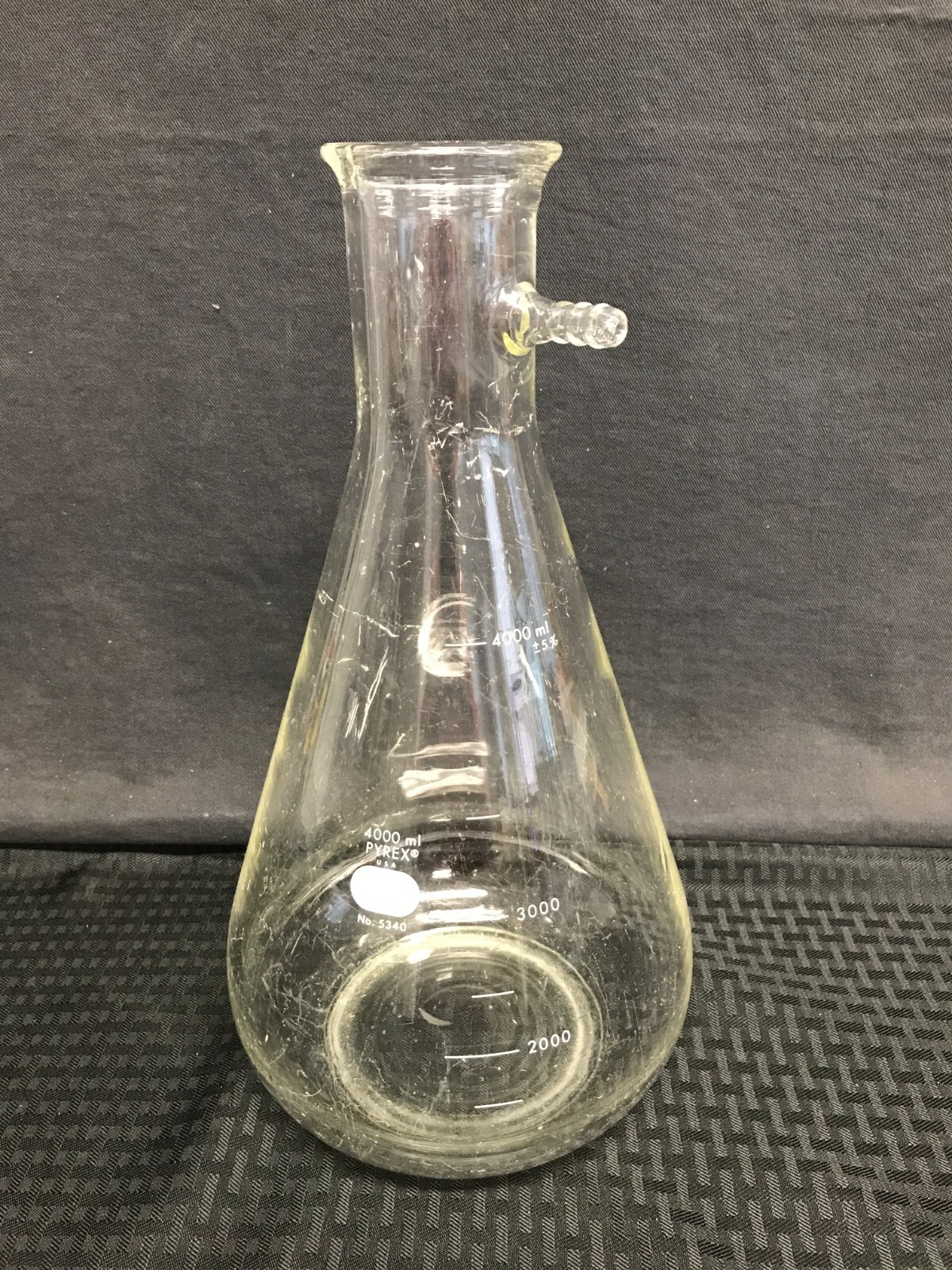 PYREX 4000mL Glass Filtering Flask Heavy Wall Sidearm Tube 1/2” OD 5340 ...