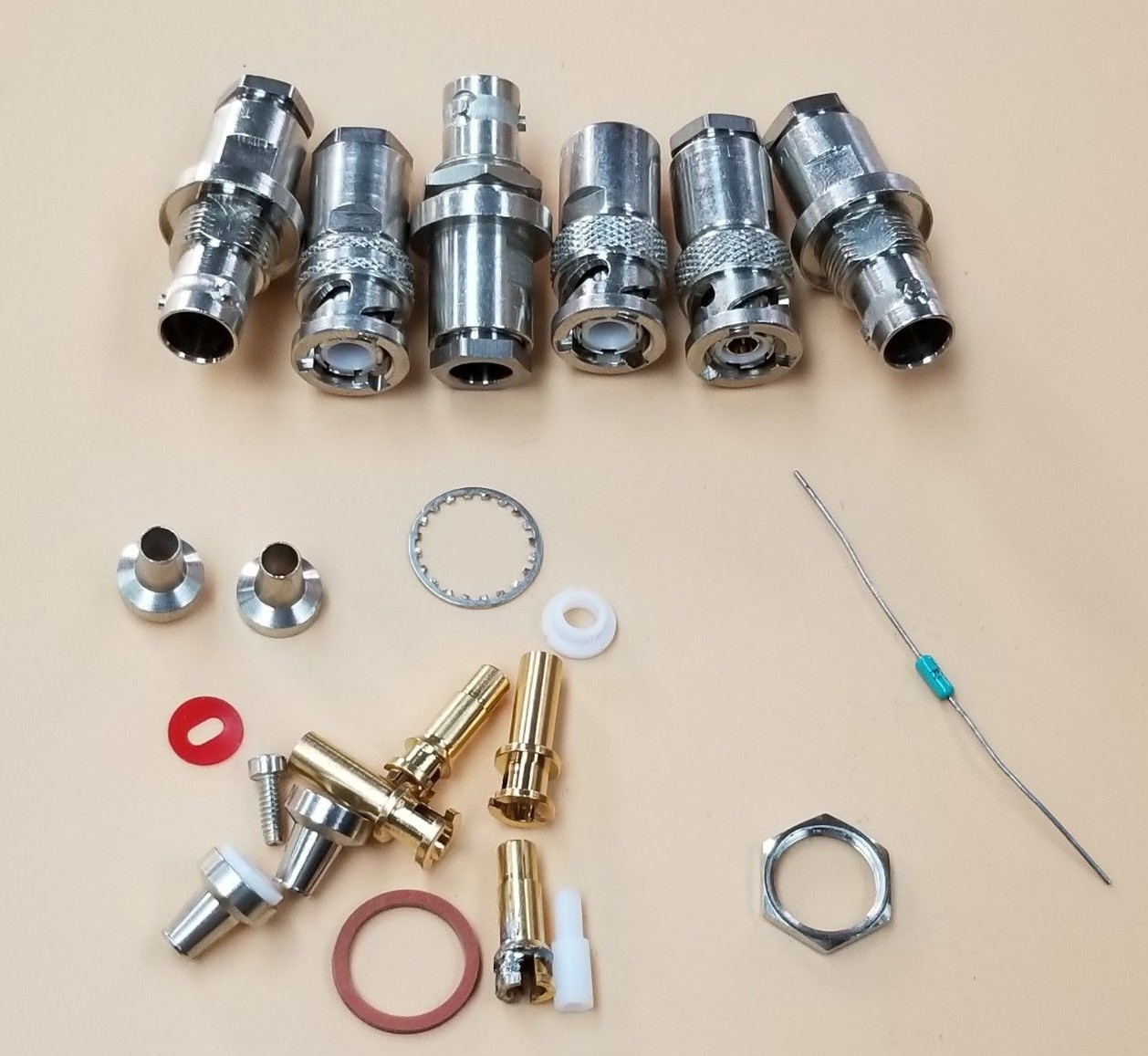 LOT OF VARIOUS TROMPETER COAXIAL CONNECTORS TEI-14949 BJ79-9 / TEI ...