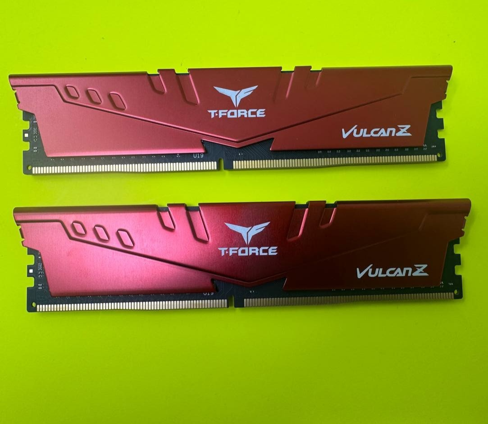 T-FORCE 16GB (2x8GB) DDR4 3600MHz Desktop Gaming Memory ...