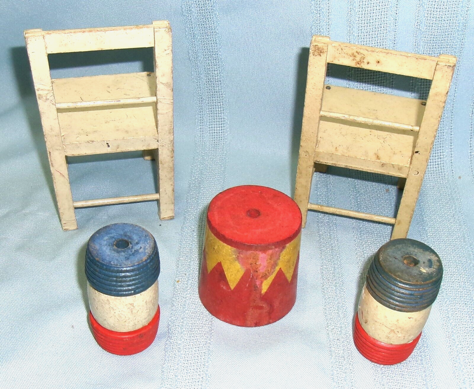 5 VTG. WOODEN SCHOENHUT HUMPTY DUMPTY CIRCUS ACCESS. CHAIRS, BARRELS ...