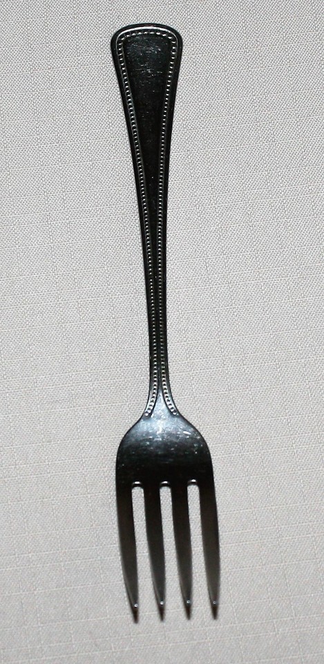 Oneida Needlepoint - Beaded Artistry Stainless 1881 Rogers Flatware ...