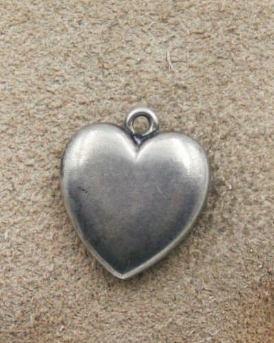 VICTORIAN VINTAGE STERLING PUFFY HEART CHARM - Plain with Engr. Back "G ...