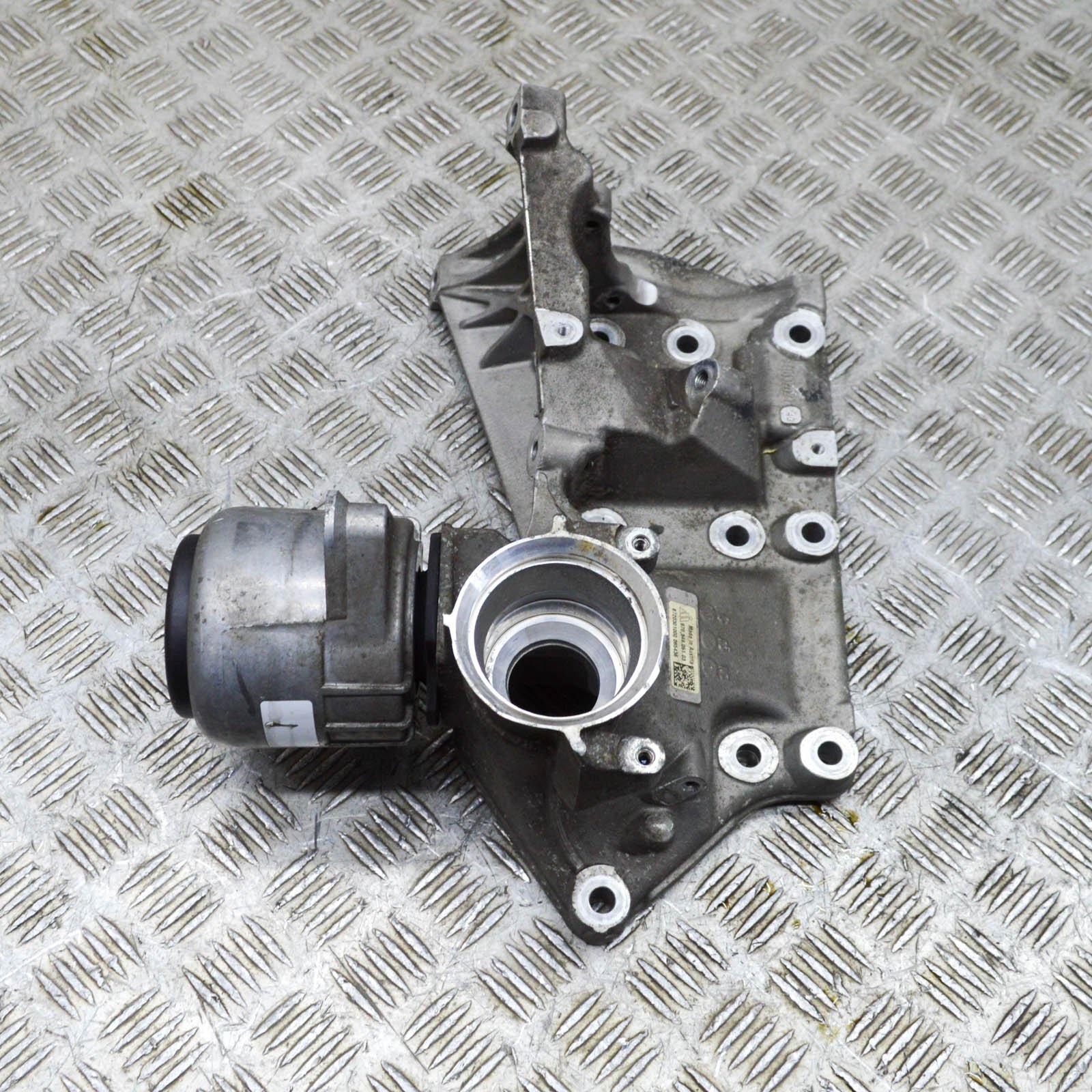 PORSCHE PANAMERA 970 3.0 4S Axle Differential Bracket 97034905103 309kw ...