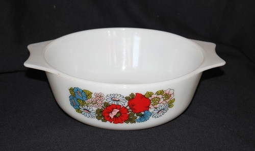 vintage PYREX England RED POPPY flower floral milk glass dish bowl ...