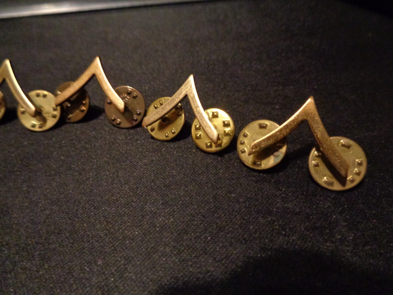 US ARMY PRIVATE E2 GOLD TONE ARMY MILITARY RANK PINS SET OF 4 PV 2 | eBay
