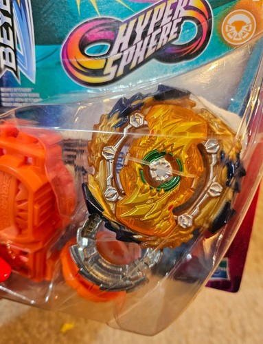 BEYBLADE BURST RISE "HYPER SPHERE" LAUNCHER PACK - WIZARD FAFNIR F5 ...