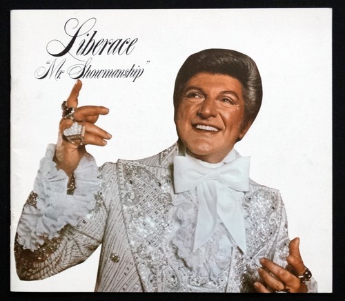 1970's Vintage LIBERACE Souvenir Program CONCERT TOUR BOOK Photo Album ...