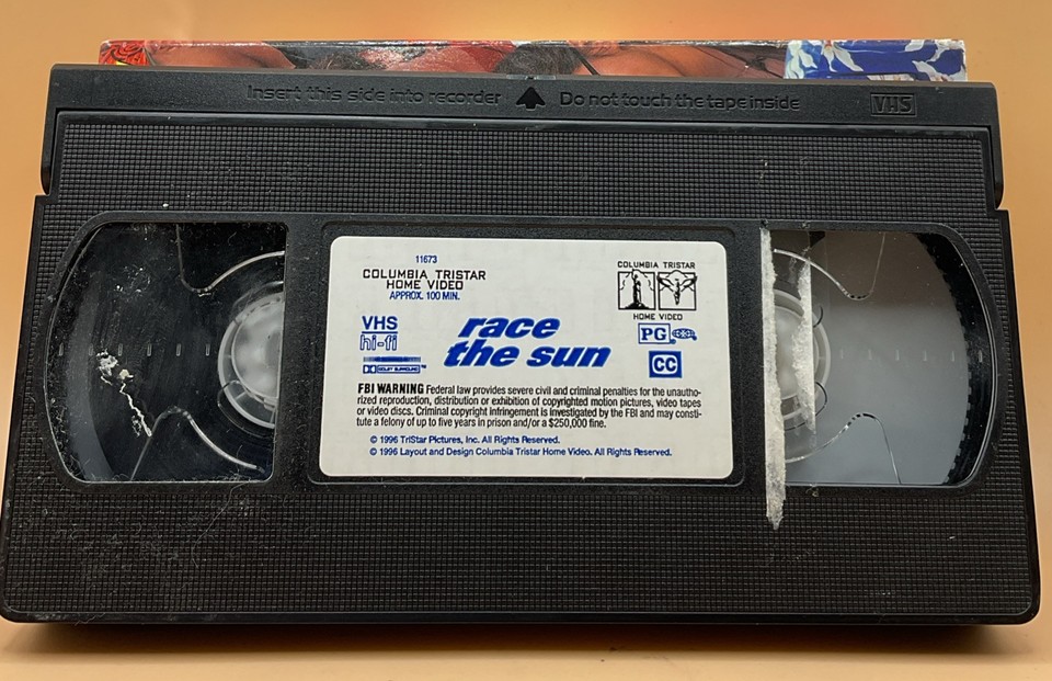 Race The Sun VHS 1996 Halle Berry James Belushi **Buy 2 Get 1 Free ...