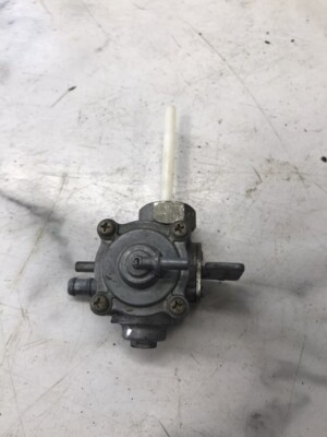 85 Honda CB650 CB 650 Nighthawk Gas Fuel Valve Petcock | eBay