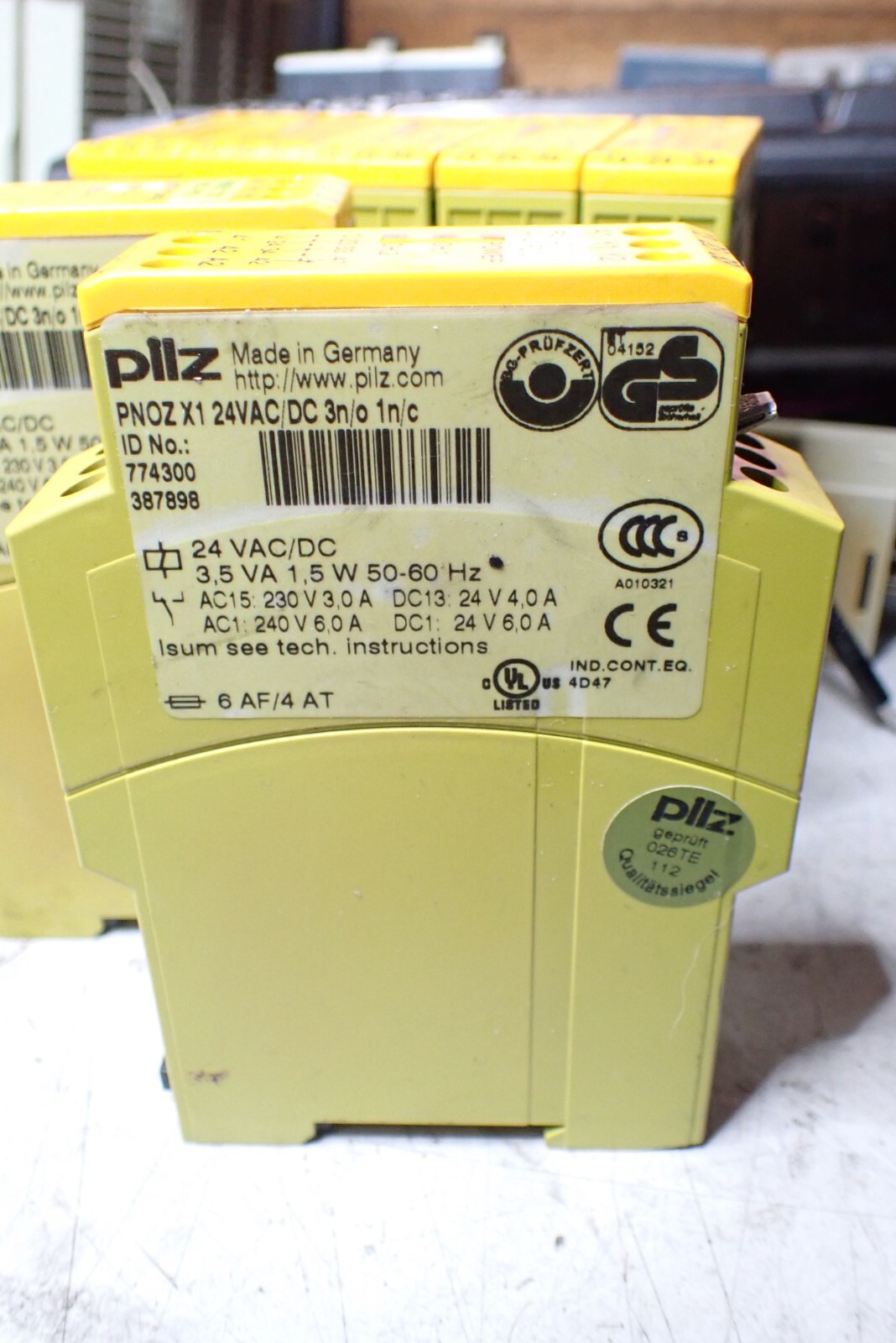 PILZ Safety Relays -- Qty of 2 -- 3 x Safe & 1 x Aux PNOZ X1 24VAC/DC ...