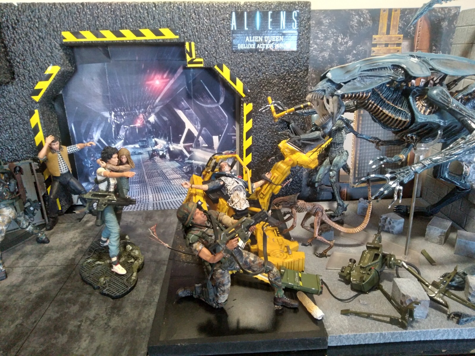 NECA ALIENS HUGE LOT DIORAMA RIPLEY,NEWT,HICKS,HUDSON,QUEEN, XENOMORP U ...