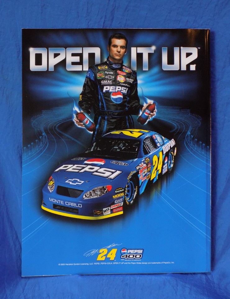 Martinsville Speedway Race Program SUBWAY 500 October 2005 w/ Vinyl ...