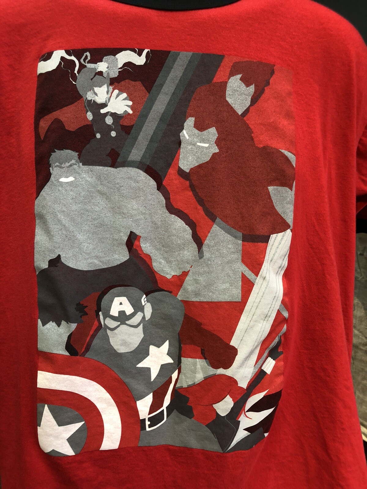 Marvel Comics Hulk Iron Man Captain America Red Ringer Medium T-Shirt ...