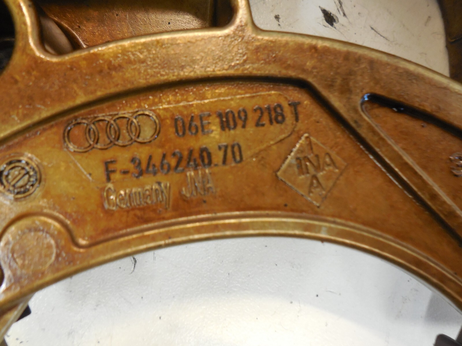 Audi A4 A5 A6 S4 S6 Q5 3.2L 3.0L Upper Right Timing Chain Tensioner | eBay