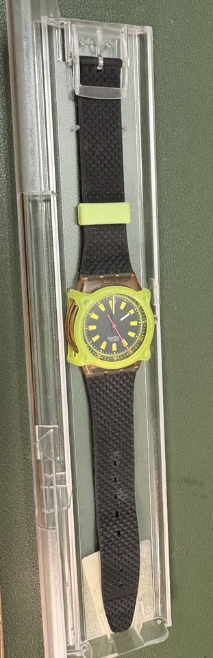 IN ORIGINAL BOX Vintage 1990 Swatch Watch BMX Model GP103 w Yellow ...