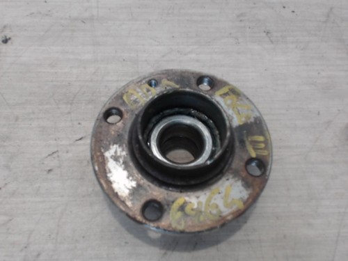 Moyeu arriere droit VOLKSWAGEN POLO 3 6X0598477 | eBay